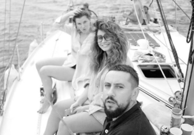 Покатались на яхте: 7 августа Monatik показал снимки из Одессы - Одесса Vgorode.ua