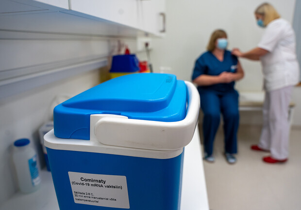 В Харьковской области испортилось 9 000 доз вакцины Pfizer (видео) - Харьков Vgorode.ua