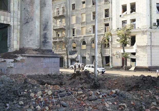 Синегубов предположил, почему здание Харьковской ОВА атаковали ракета С-300 - Харьков Vgorode.ua