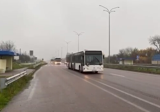 Днепр получит еще пять автобусов (видео) - Днепр Vgorode.ua