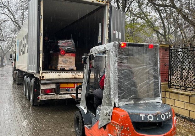 Город-побратим Констанца передал Одессе 50 генераторов - Одесса Vgorode.ua