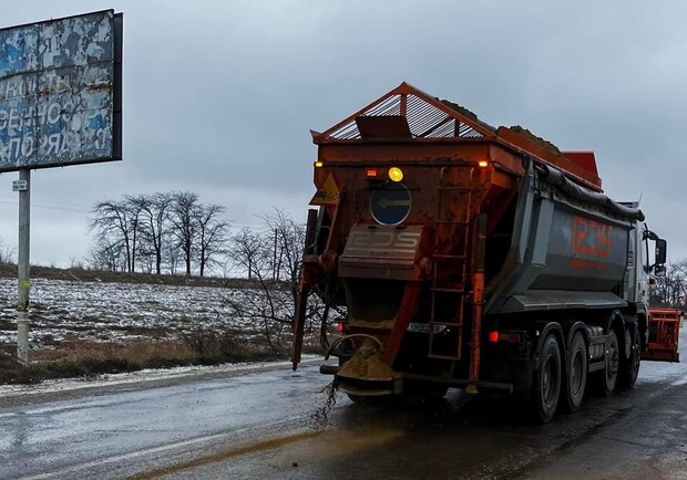 14 грудня 2022 року на дорогах Одеської області снігова казка - Одеса Vgorode.ua
