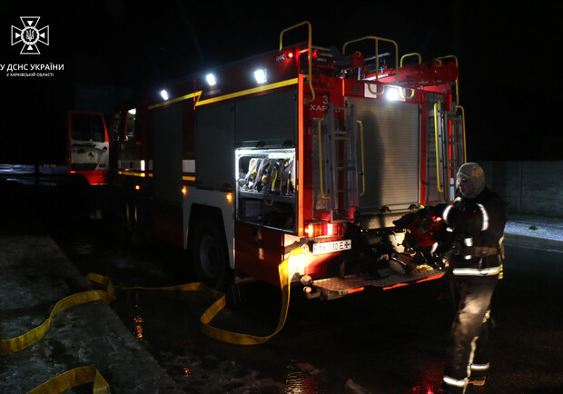 В Харькове на пожаре спасли двух женщин - Харьков Vgorode.ua