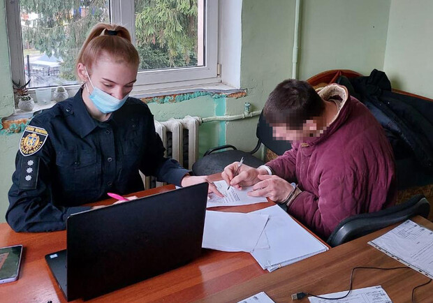 На Львівщині 31-річний чоловік увірвався у будинок пенсіонерки, побив її і пограбував - Львів ...