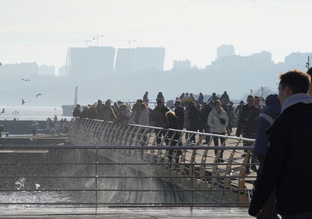 Аномально теплый январь: 2 января одесситы снова массово вышли на пляж (фото, видео) - Одесса ...