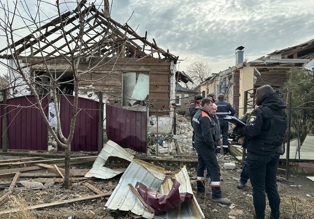 Поліція показала наслідки обстрілів Дніпропетровської області 26 лютого 2023 - Дніпро Vgorode.ua