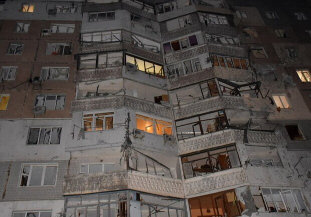 Стала известна сумма ущерба от попадания обломков российского дрона в многоэтажку в Одессе ...