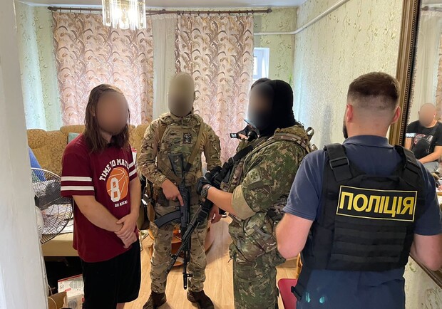 Одесит та два його спільники брали гроші за вивезення чоловіків за кордон (фото, відео) - Одеса ...