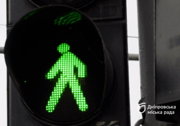 "Светоотражатель на одежде работает на 250-300 метров": днепрян призывают охранять себя на ...