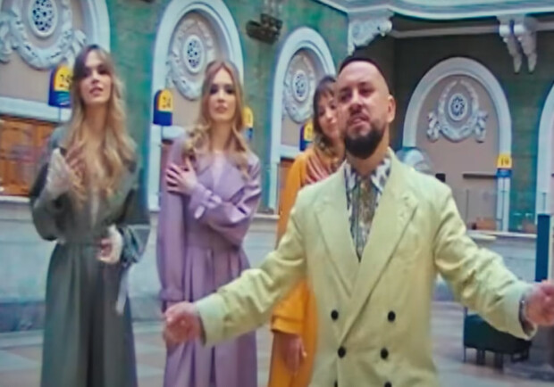 MONATIK снял новый клип на одесском Главпочтампте (видео) - Одесса Vgorode.ua