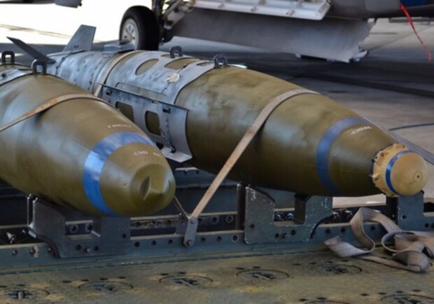 В период с 11 по 12 ноября 2023 года РФ скинула четыре авиабомбы в Черное море - Одесса Vgorode.ua