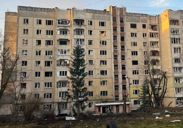 З'явилися фото з місця влучання російської ракети у Львові - Львів Vgorode.ua