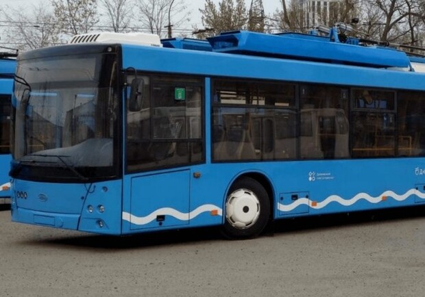 В Днепре во время движения загорелся троллейбус: что произошло - Днепр Vgorode.ua