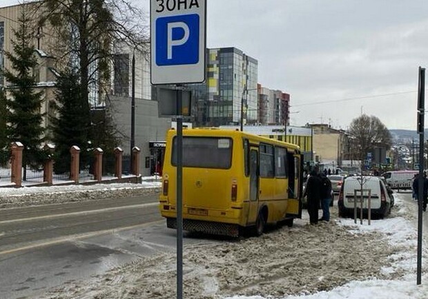 У Львові маршрутка збила чоловіка - Львів Vgorode.ua