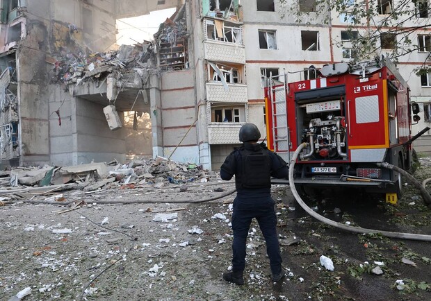 Под завалами девятиэтажки на Северной Салтовке нашли еще одну погибшую - Харьков Vgorode.ua