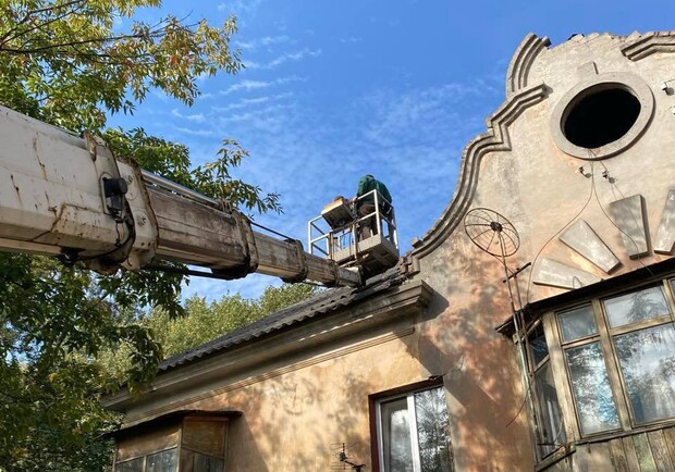 Нічний обстріл Дніпра: постраждали 14 будинків та 2 гуртожитки - Дніпро Vgorode.ua