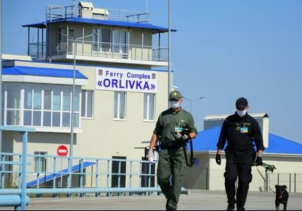 В Одесской области на мать 12-ти детей составили админпротокол за ввоз молока (видео) - Одесса ...