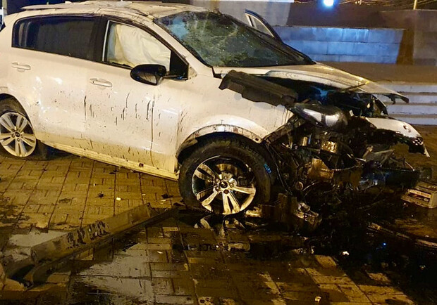 Вечером 12 января 2025 года в Одессе произошло ДТП на площади 10-го Апреля - Одесса Vgorode.ua