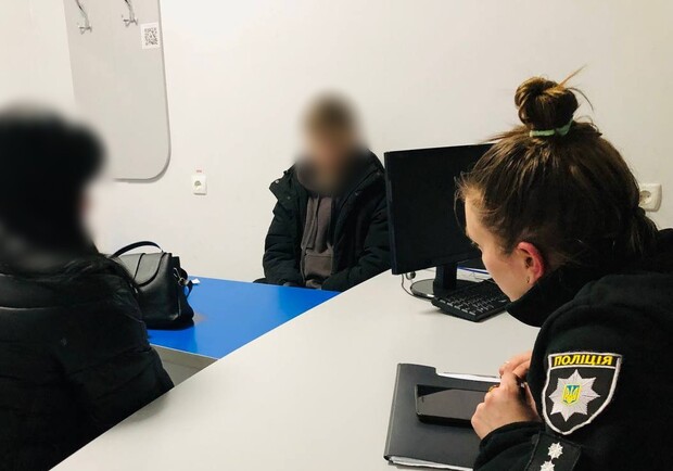 На Одещині розшукали 14-річного підлітка, який хотів утекти від батьківського контролю та знайти ...