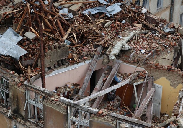 Через російські обстріли у Львові зруйновано понад 300 будівель - Львів Vgorode.ua