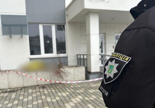 В Одессе 5 февраля 2025 года из окна многоэтажки упала женщина с ребенком - Одесса Vgorode.ua