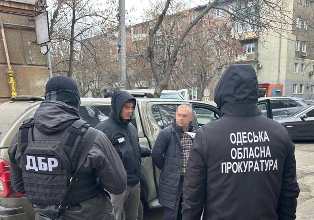 В Одессе трех чиновников лесного управления подозревают в организации коррупционной схемы ...