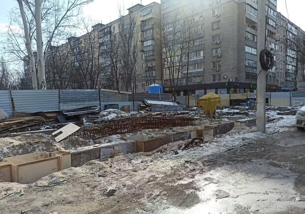 На месте похоронного бюро возле рынка "Кодак" в Днепре строят новые торговые павильоны - Днепр ...