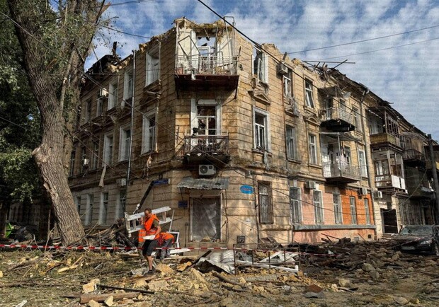 Масована нічна атака дронами по Одесі 10 червня 2025 – є загиблі та пошкодження - Одеса Vgorode.ua