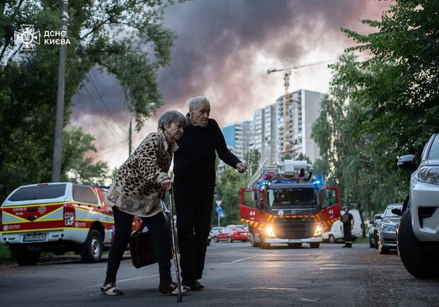 Масована нічна атака дронів і ракет на Київ – руйнування у 5 районах - Київ Vgorode.ua