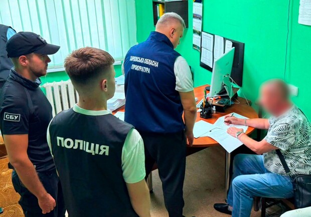 У Харкові директора лікарні та старшу медсестру підозрюють у заволодінні майном - Харків Vgorode.ua