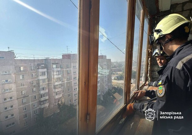 Ранкова атака на Запоріжжя 28 серпня: пошкоджені багатоповерхівки та підприємство, як отримати ...