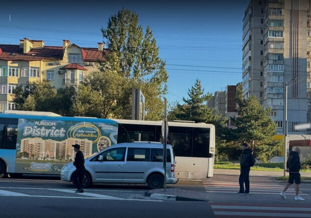 У Львові автомобіль збив жінку - Львів Vgorode.ua