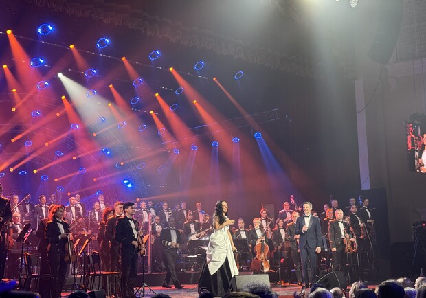 ALEKSEEV прийшов з мамою, а Джамала замінила пісню в останній момент: як пройшов концерт від ...