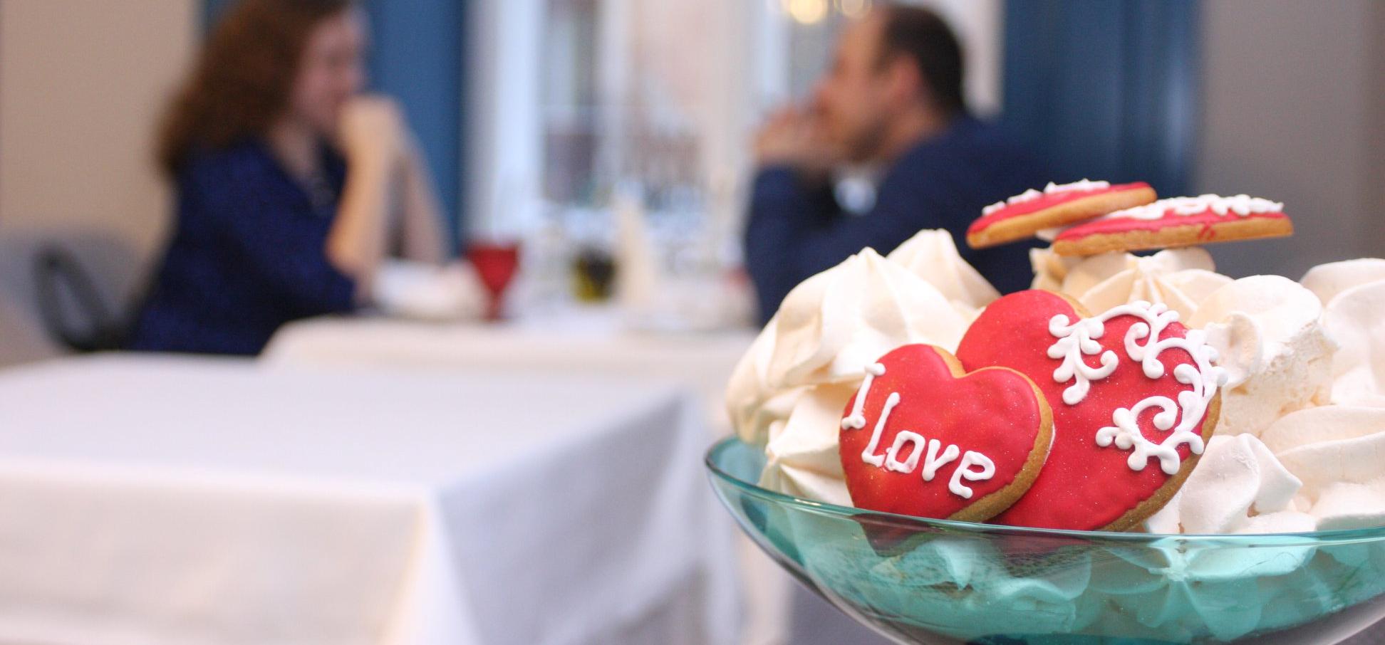 Ресторація над Цукернею. Адреса Ресторація над Цукернею - вул. Староєврейська, 3. {Category ...