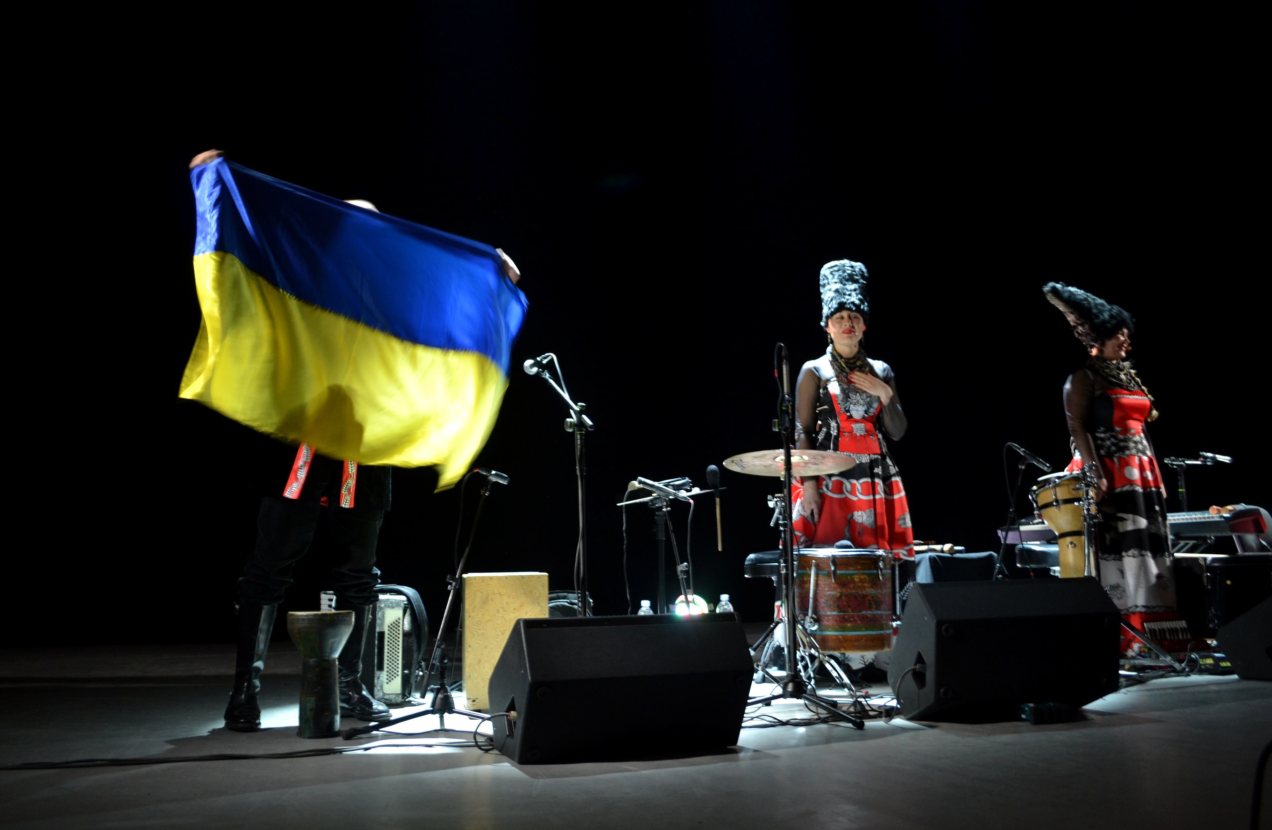 24 февраля в Харькове "Украина" выступила "ДахаБраха" фото, видео - Харьков Vgorode.ua