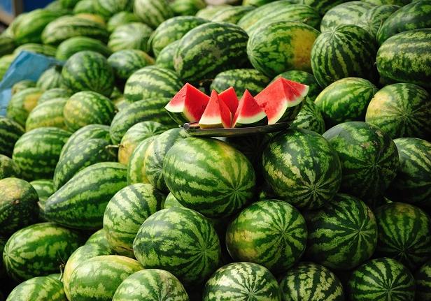 Где в Киеве купить арбузы с баржи из Херсона - Киев Vgorode.ua